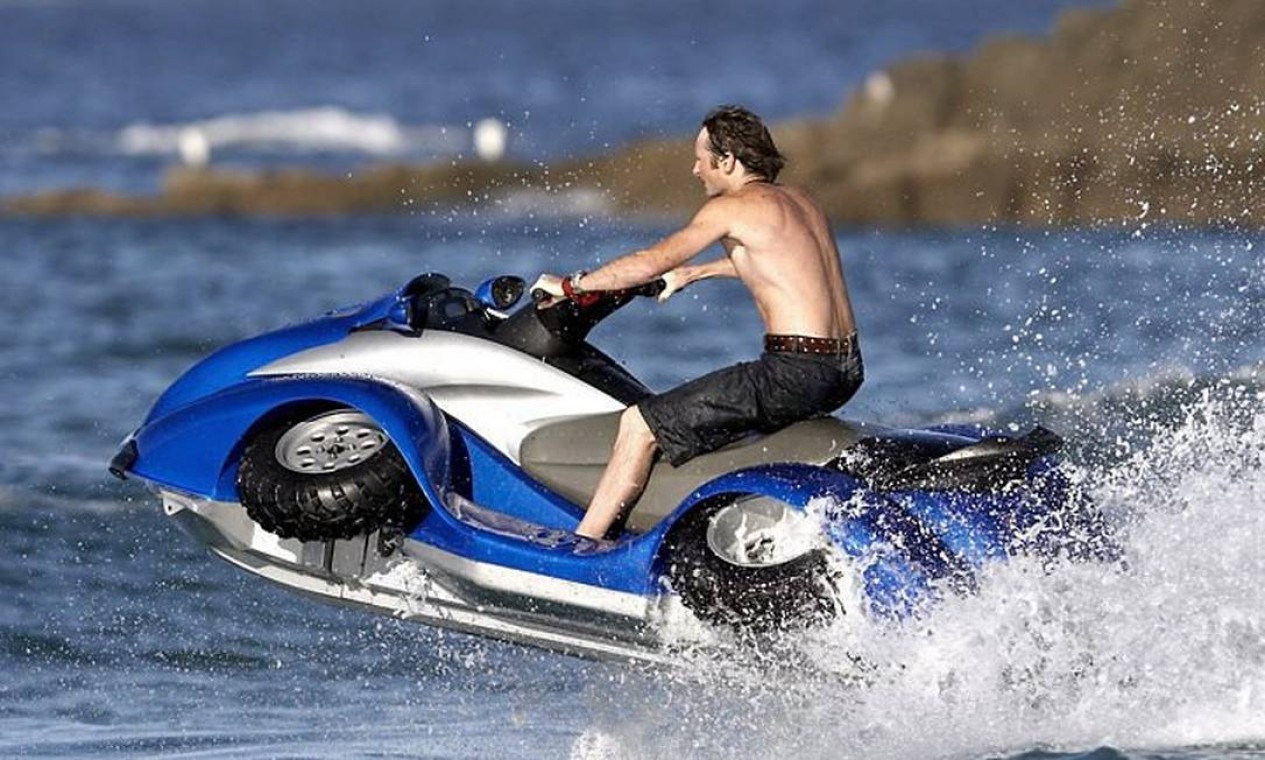 Chuvas de verão? O americano Quadski é perfeito para enfrentá-las ...
