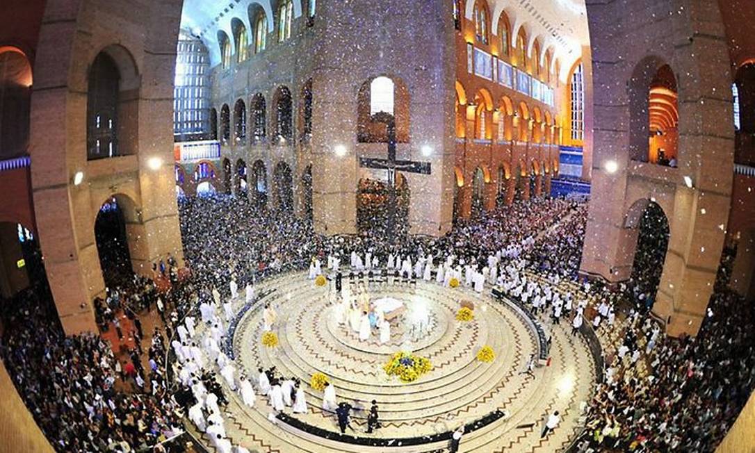 Basílica de Aparecida, em SP, bate recorde de visitas com 10 milhões de ...