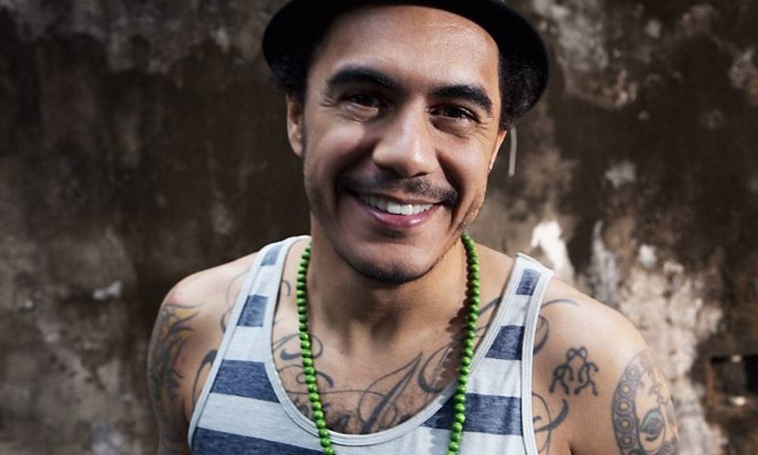 Marcelo D2 aparece em 'As cariocas' como um mecânico pagodeiro - Jornal ...