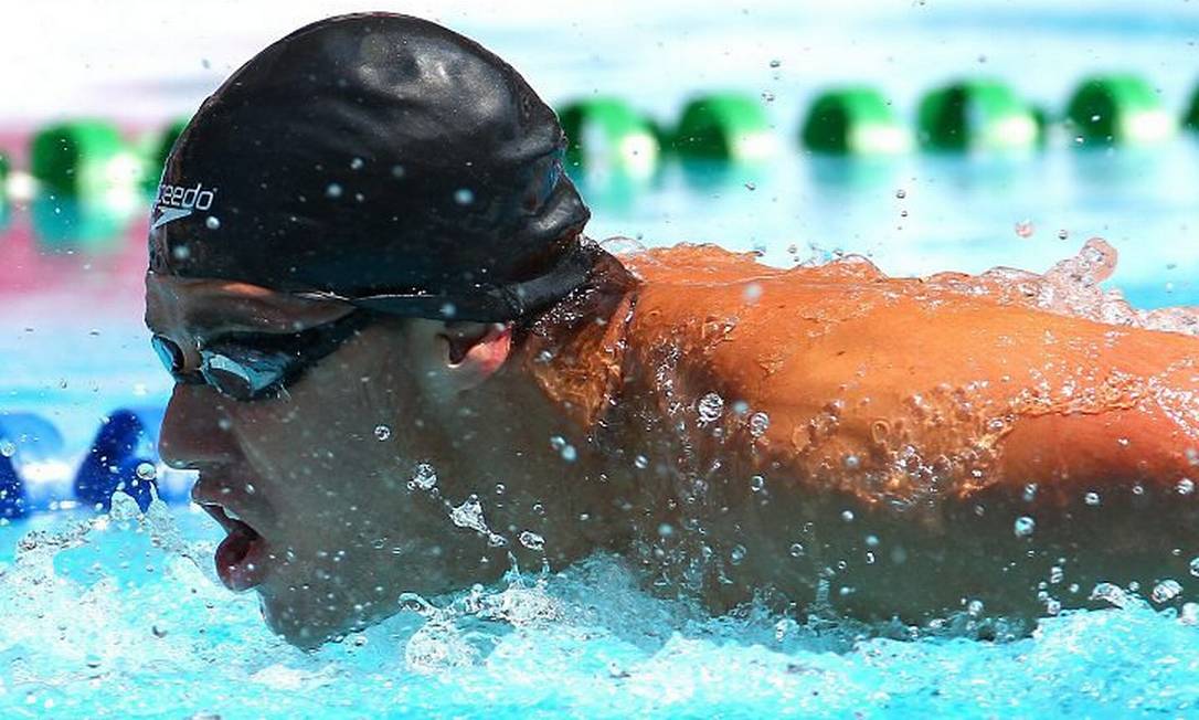 Thiago Pereira conquista dois ouros e Cesar Cielo vence nos 50m nado ...