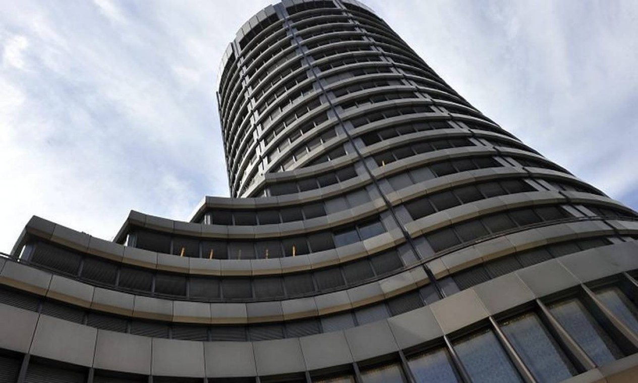 Basileia III: bancos terão que aumentar capital de proteção contra ...