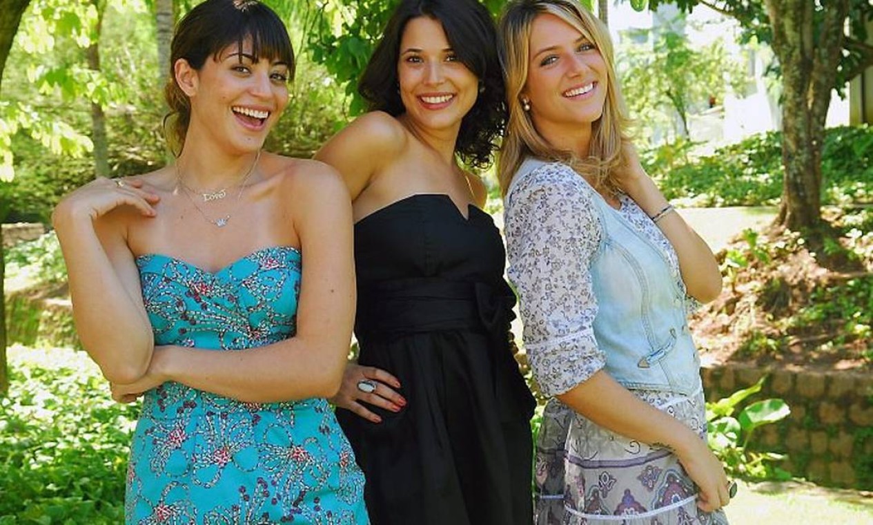 Carol Castro, Giovanna Ewbank e Manuela do Monte, de 'Escrito nas ...