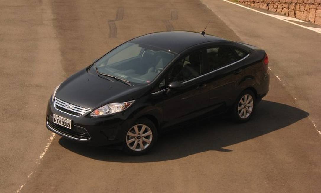 Uma viagem de 574km com o New Fiesta, produzido no México, que chega ao ...