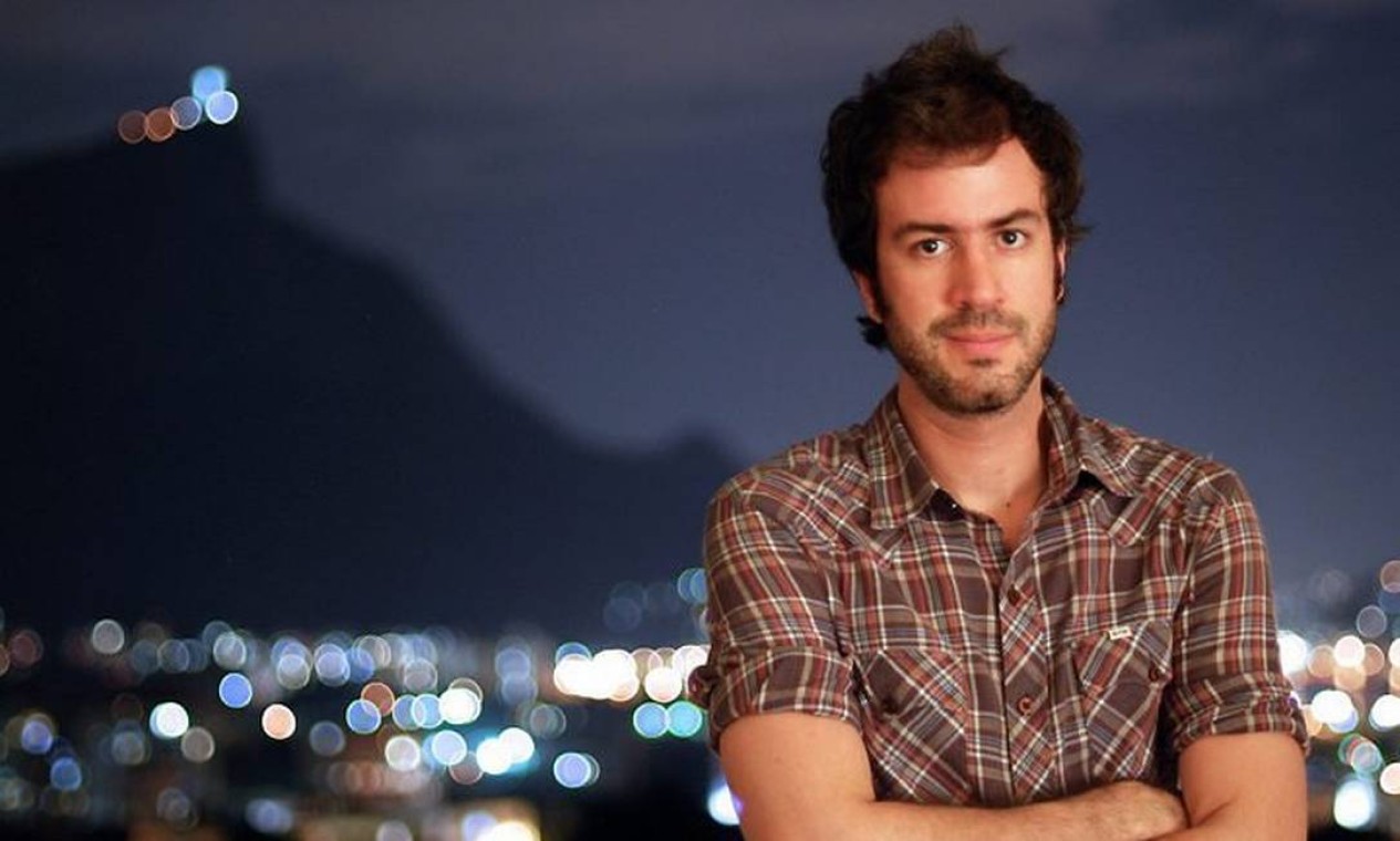 Transcultura: Vídeos caseiros que Tiago Lins faz do acontecimentos do Rio repercutem além da ...