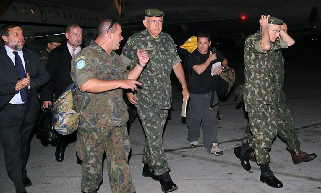 Brasil planeja ações para tirar Haiti do caos - Jornal O Globo