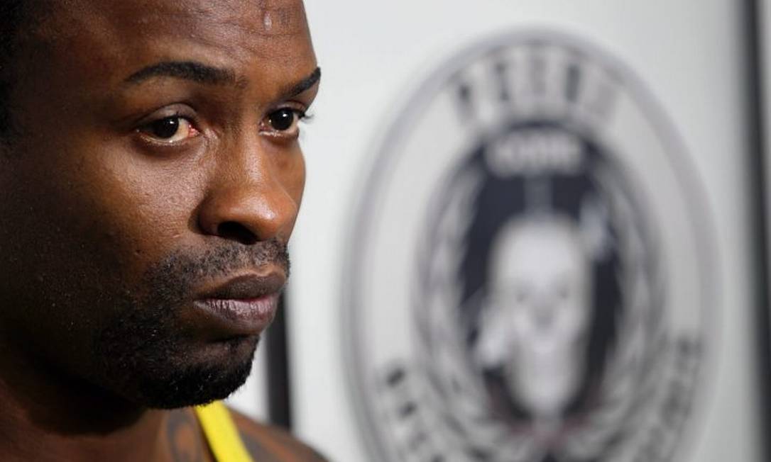 Aliado de Nem foi flagrado com fuzil na Rocinha - Jornal O Globo