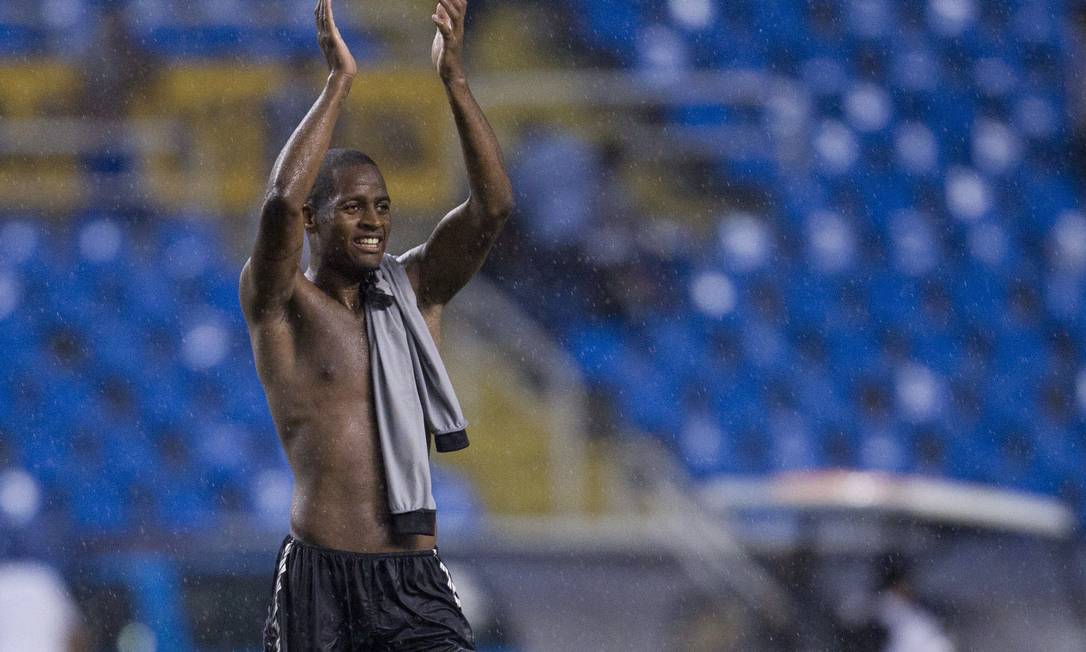 Cristóvão se rende ao talento de Dedé: 'Está jogando muito' - Jornal O ...