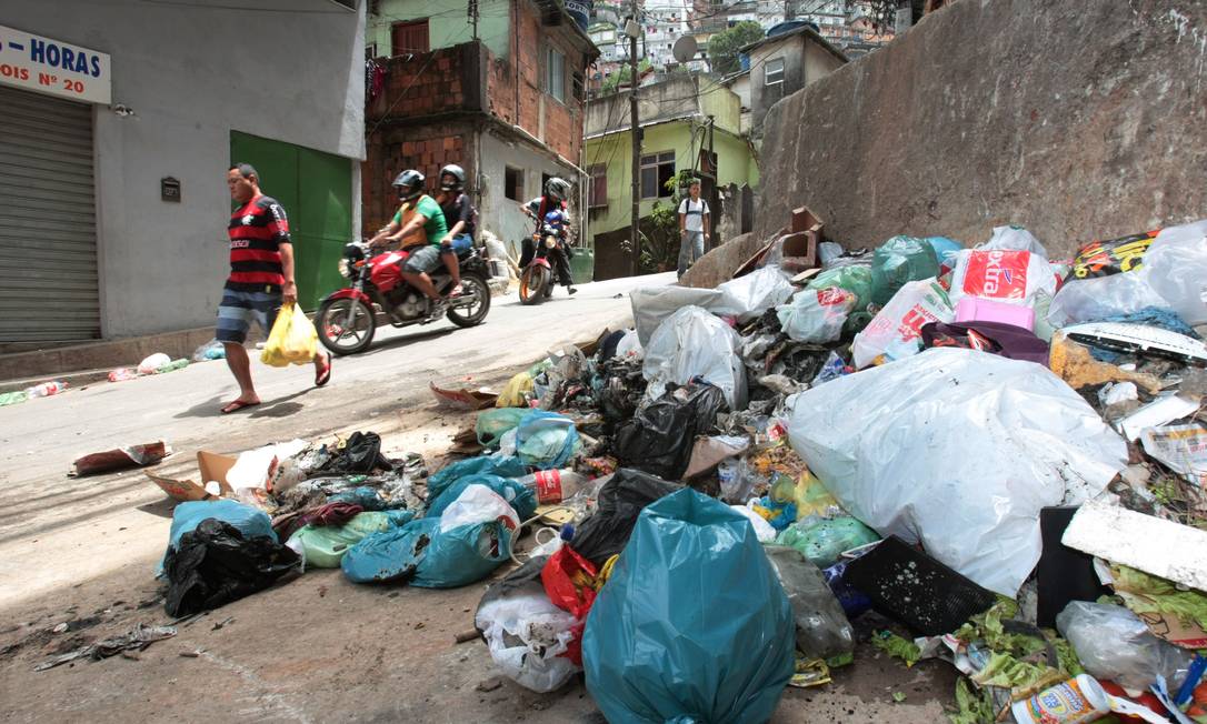 Rocinha partida: melhorias permanecem longe dos becos - Jornal O Globo
