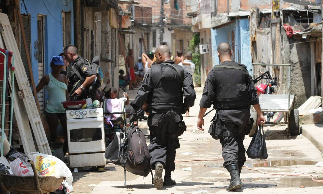 Quatro mortos durante a operação do Bope na Favela do Mandela - Jornal ...