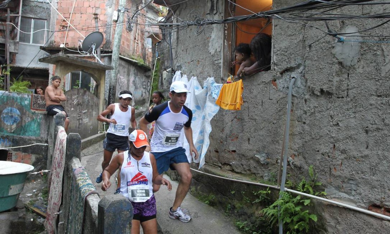 Corrida Rocinha de Braços Abertos agita comunidade - Jornal O Globo