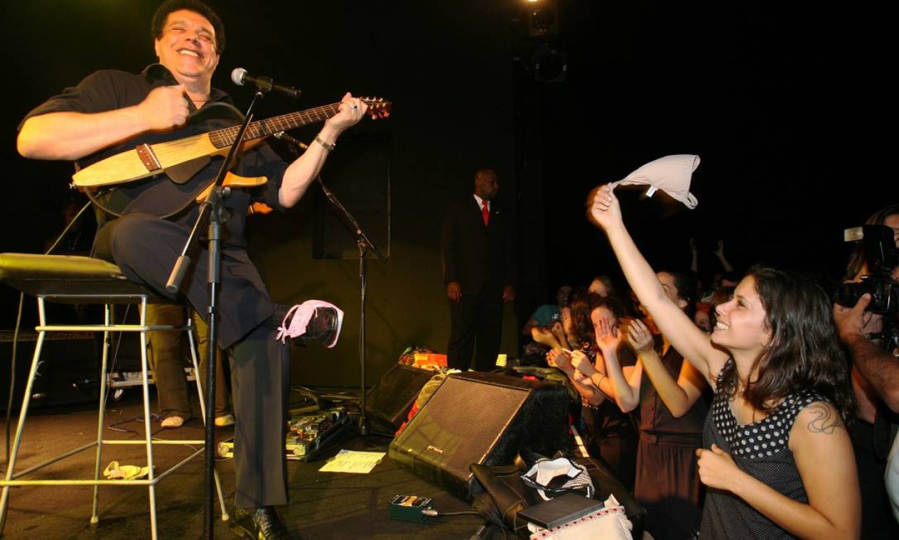 Veja imagens da trajetória de Wando - Jornal O Globo