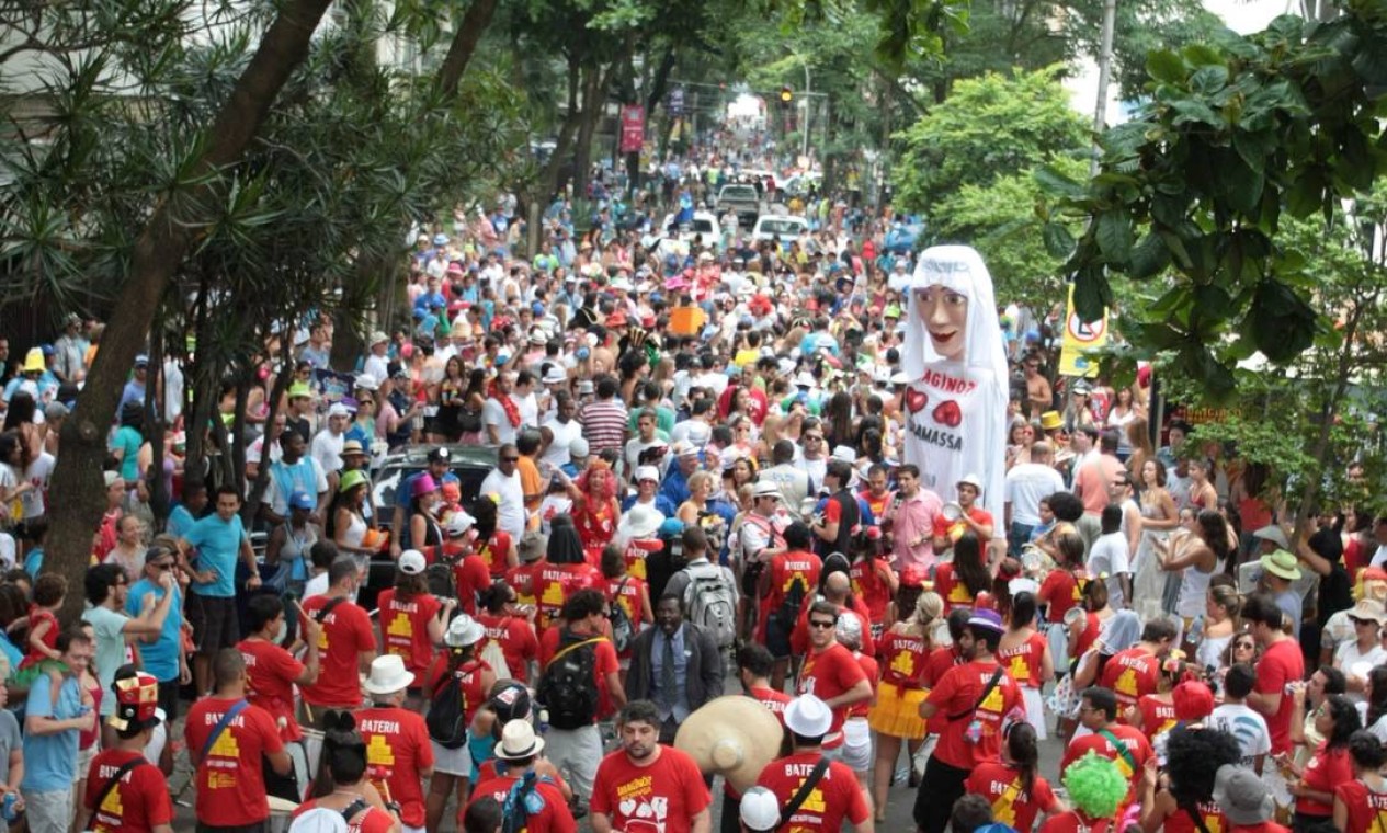 ‘Imaginou? Agora amassa’ anima ruas do Leblon - Jornal O Globo