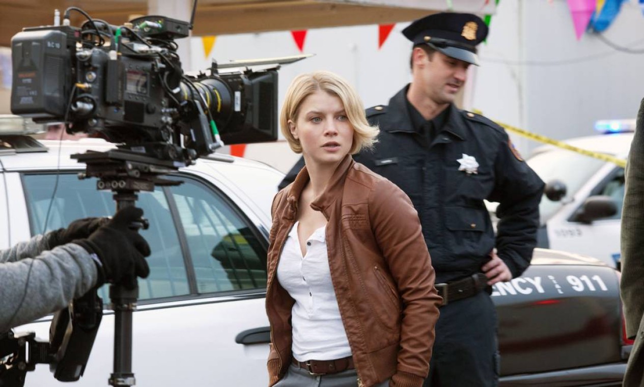 Em ‘Alcatraz’, Sarah Jones faz uma heroína pela primeira vez - Jornal O ...