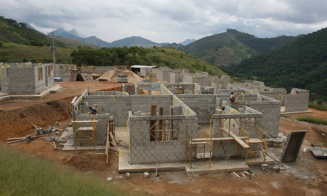 No Vale do Cuiabá, 61 moradias são construídas - Jornal O Globo