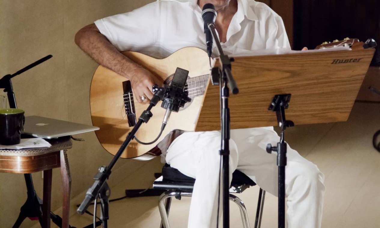 Gilberto Gil celebra 70 anos em concerto com ‘camerata pop’ e orquestra ...