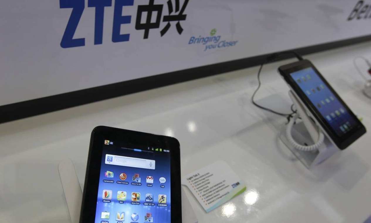 ZTE quer vender 100 milhões de smartphones ao ano em 2015 - Jornal O Globo