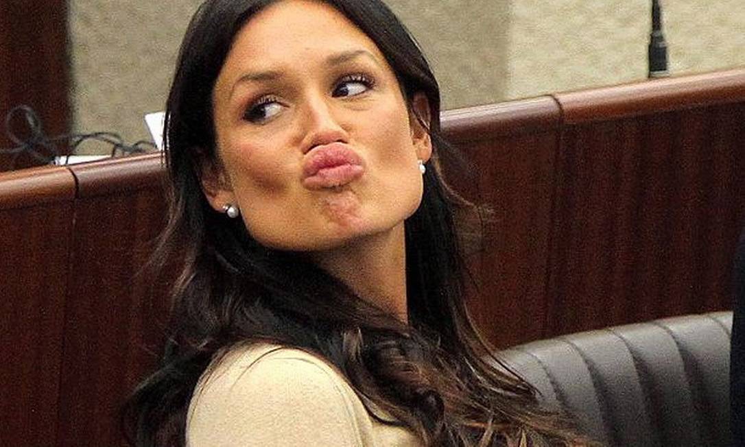 Festas de Berlusconi tinham ‘cinco tipos de mulheres’ - Jornal O Globo