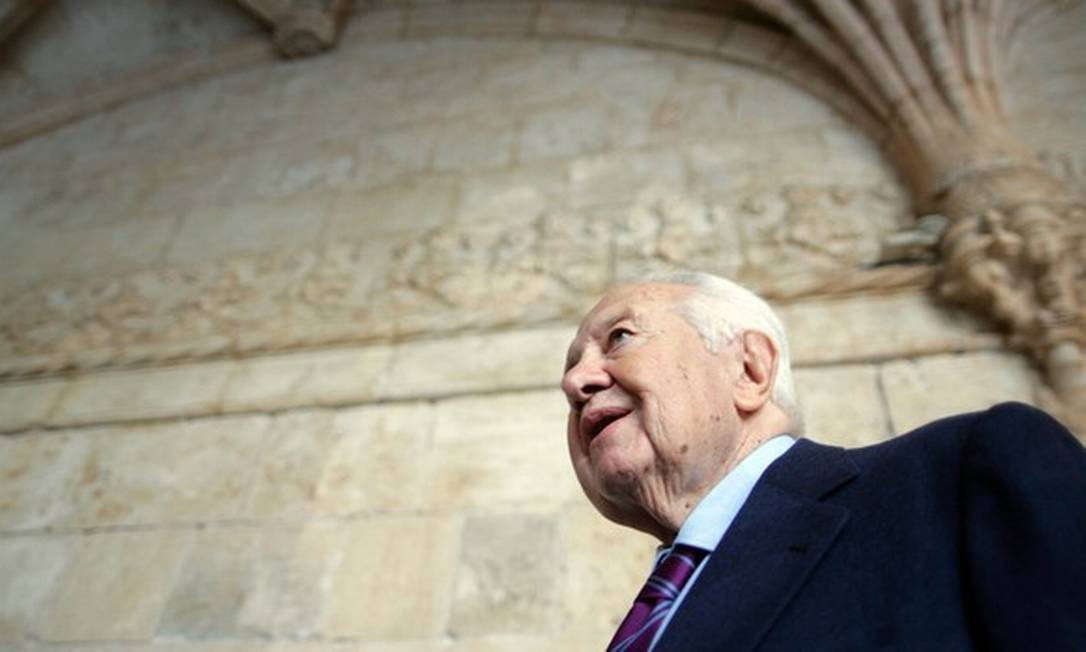Portugal ‘perdeu soberania’, afirma ex-presidente Mário Soares - Jornal ...