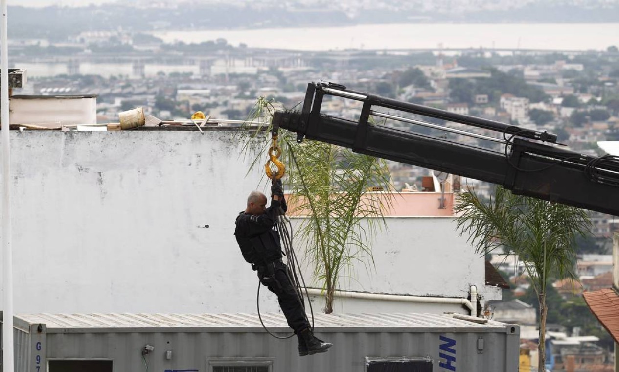 Veja as imagens do Bope no Complexo do Alemão - Jornal O Globo