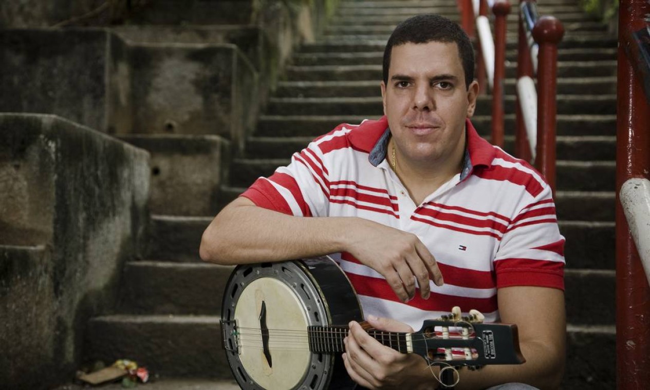 Fred Camacho lança disco solo de samba - Jornal O Globo