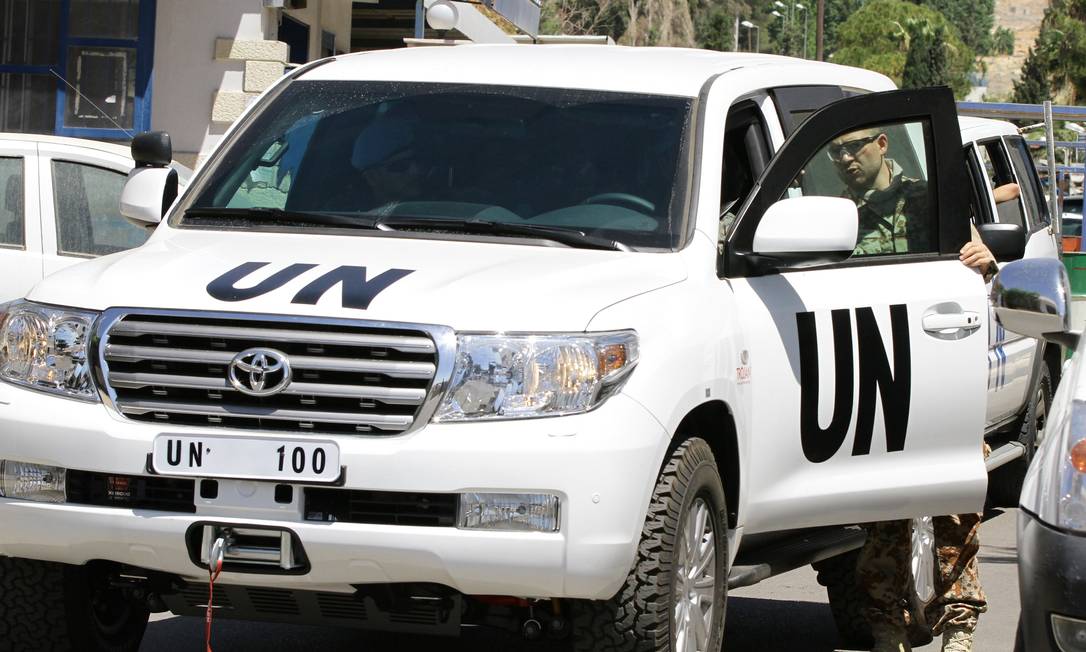 Novo ataque atinge carro de monitores da ONU na Síria - Jornal O Globo