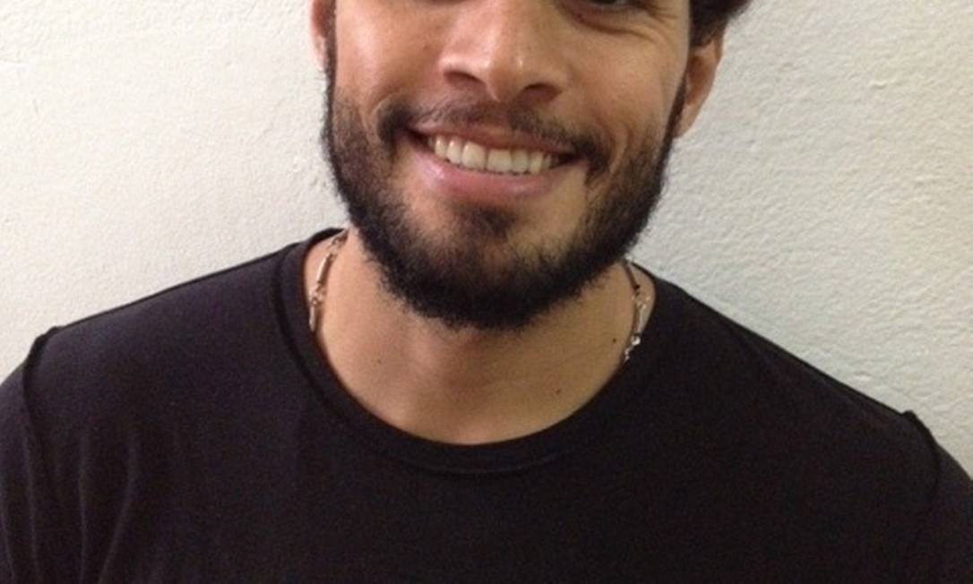 Ex-papaquito da Xuxa, Hugo Resende faz um capanga em ‘Cheias de charme ...