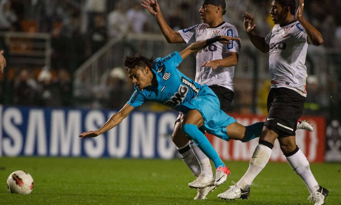 Neymar admite superioridade do Corinthians na Libertadores - Jornal O Globo