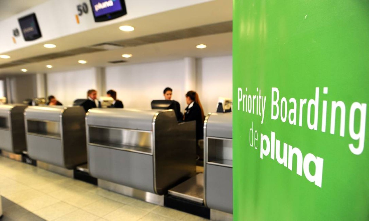 Uruguai liquida companhia aérea Pluna, que suspenderá os voos - Jornal O Globo