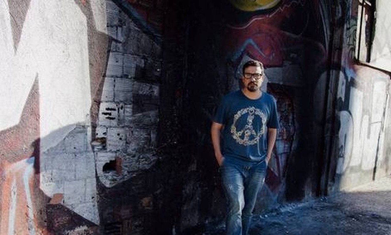 As muitas redes do agitador da ‘perifa’ Marcus Vinicius Faustini ...