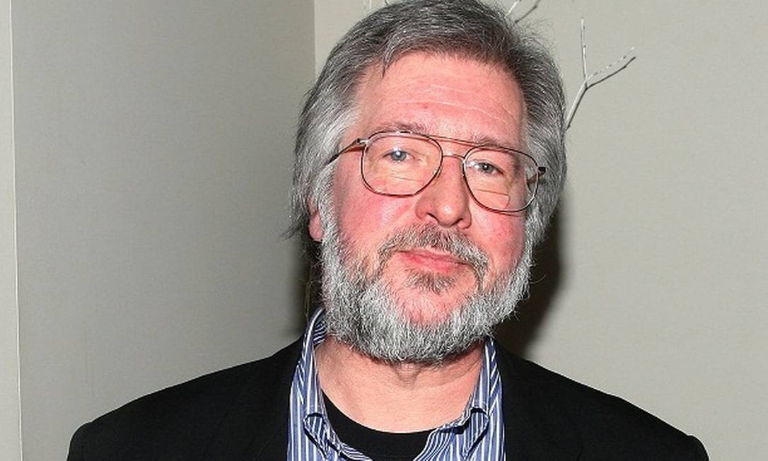 Um dos autores de ‘Saturday Night Live’, Tom Davis morre nos EUA ...
