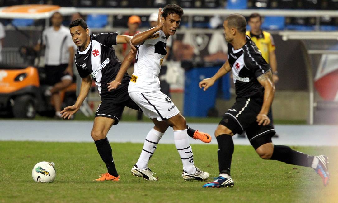 Recuperado, Lucas Zen festeja 'reestreia' pelo Botafogo - Jornal O Globo
