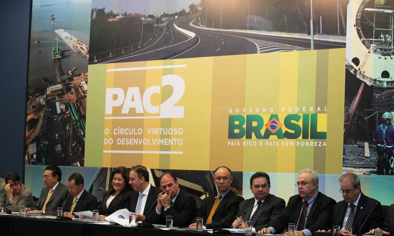PAC 2: governo concluiu 30% das obras previstas até 2014 - Jornal O Globo