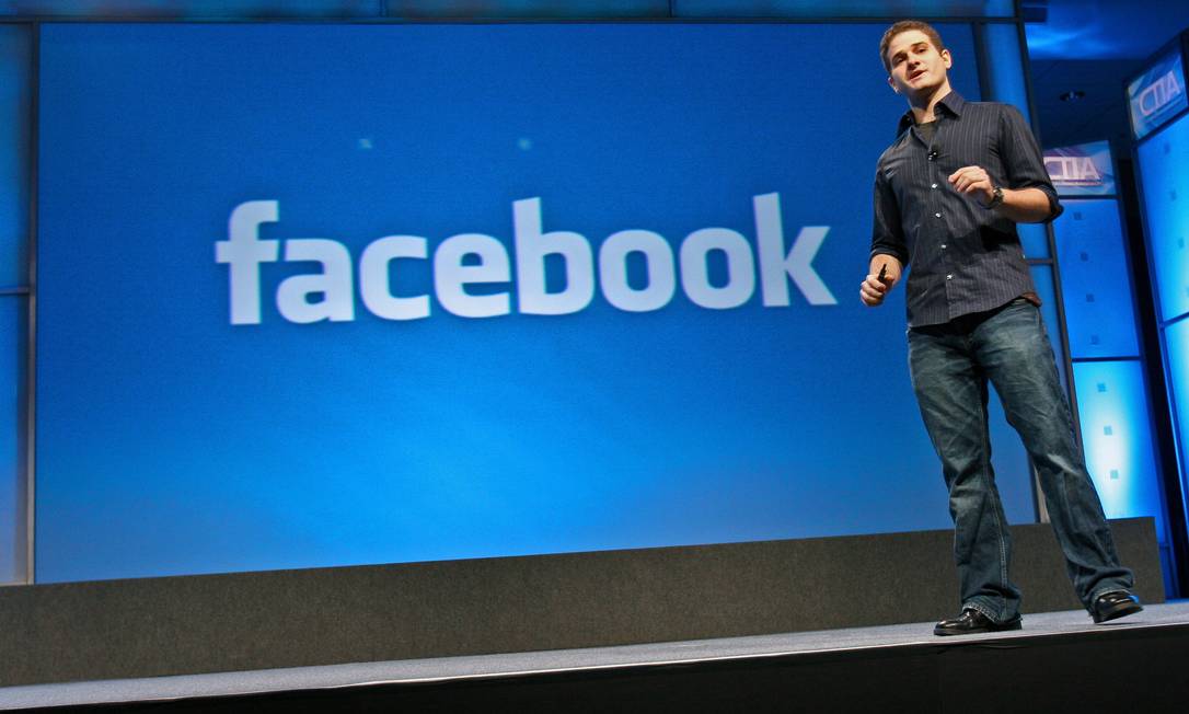 Dustin Moskovitz, cofundador do Facebook, vende 450 mil ações - Jornal ...