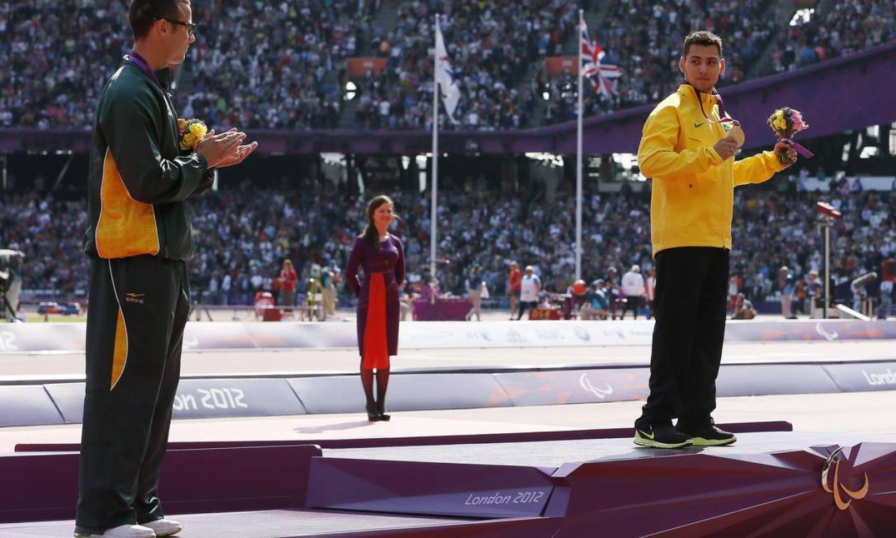 Trégua no pódio: Pistorius revê queixas contra Alan Fonteles - Jornal O ...