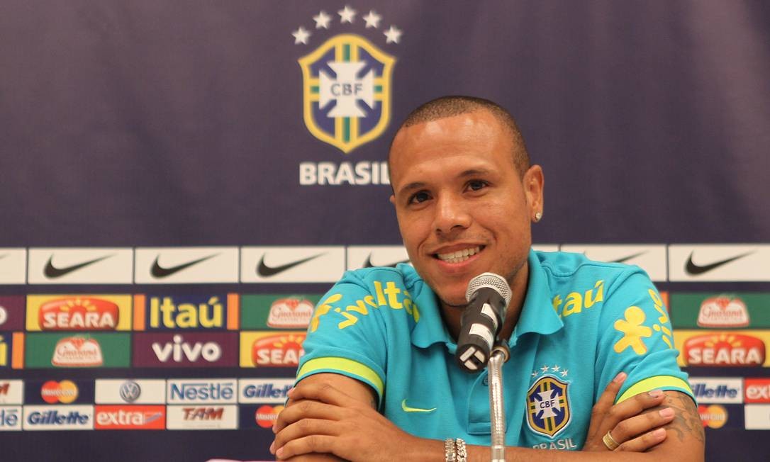 Luís Fabiano promete comemoração ao estilo Bolt - Jornal O Globo