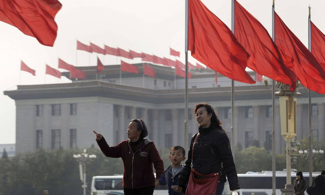 China: filiação ao Partido Comunista é passaporte para o futuro ...