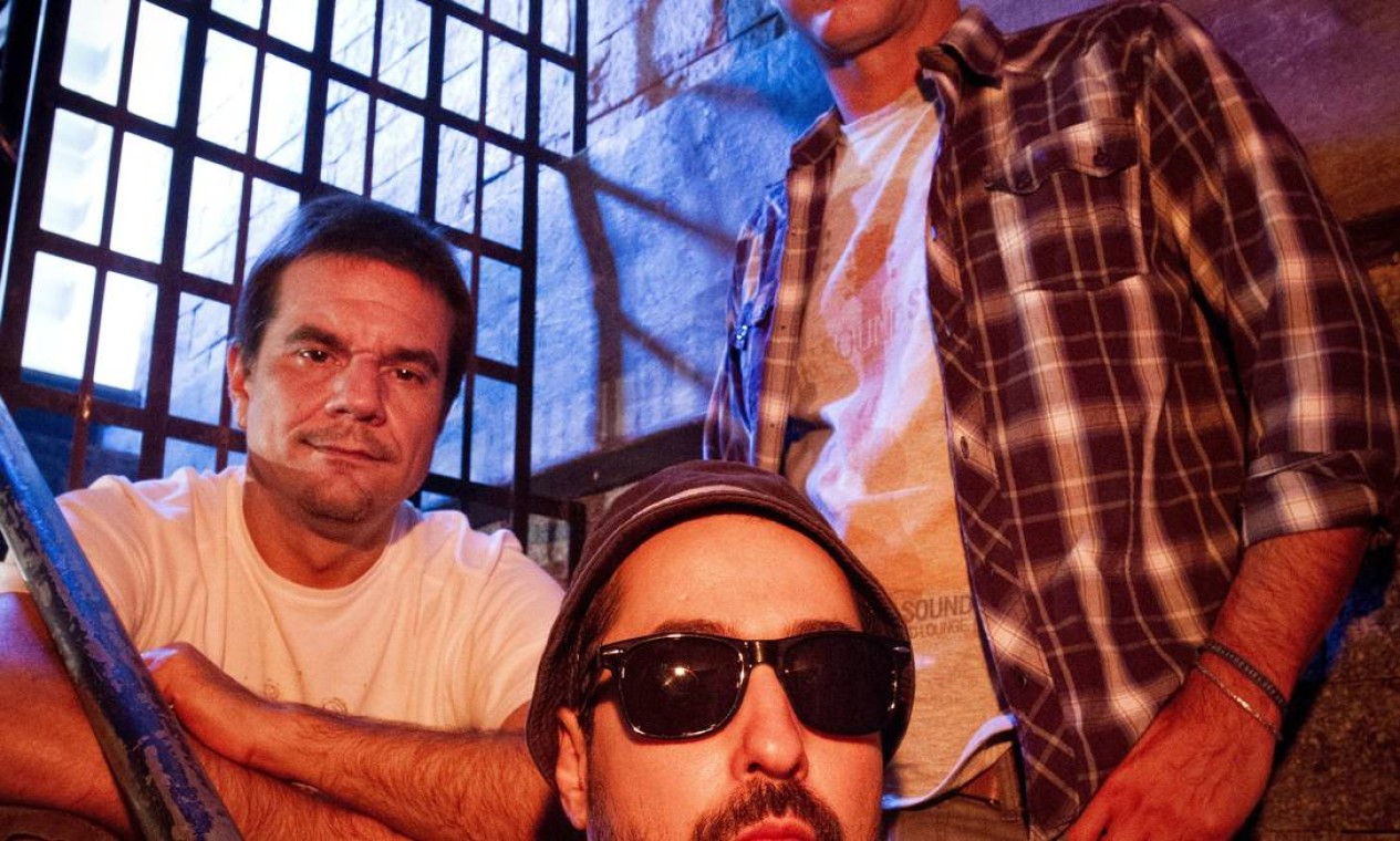 Bossacucanova ruma para o samba em novo CD - Jornal O Globo