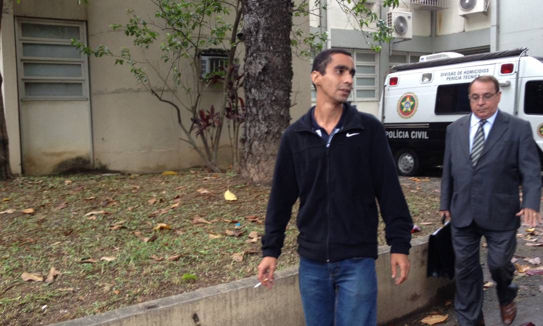 Delegada acredita que artista plástico Selarón tenha se matado - Jornal ...