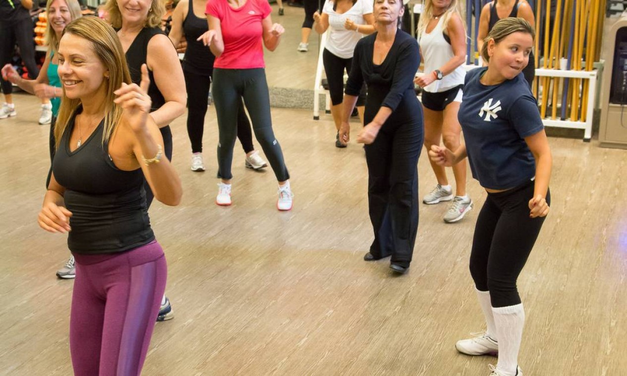 Zumba fitness leva salsa e merengue à Ipanema - Jornal O Globo