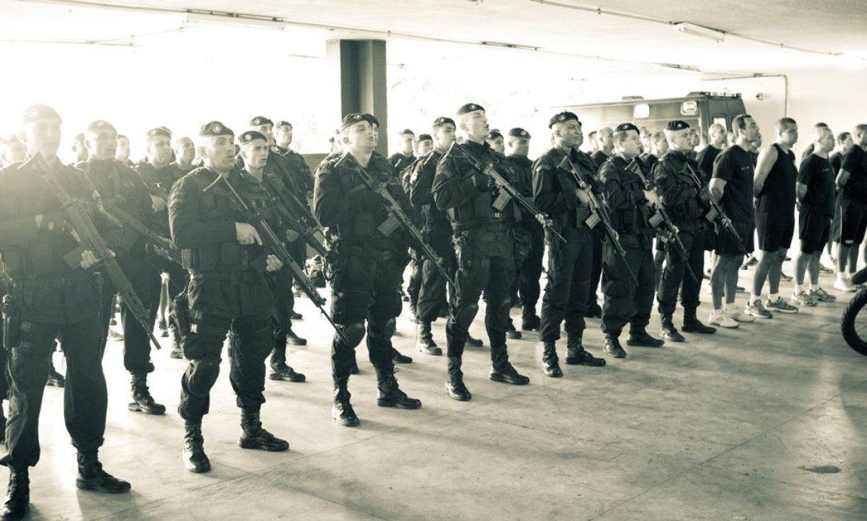 Bope chega aos 35 anos com site, Twitter e Facebook - Jornal O Globo