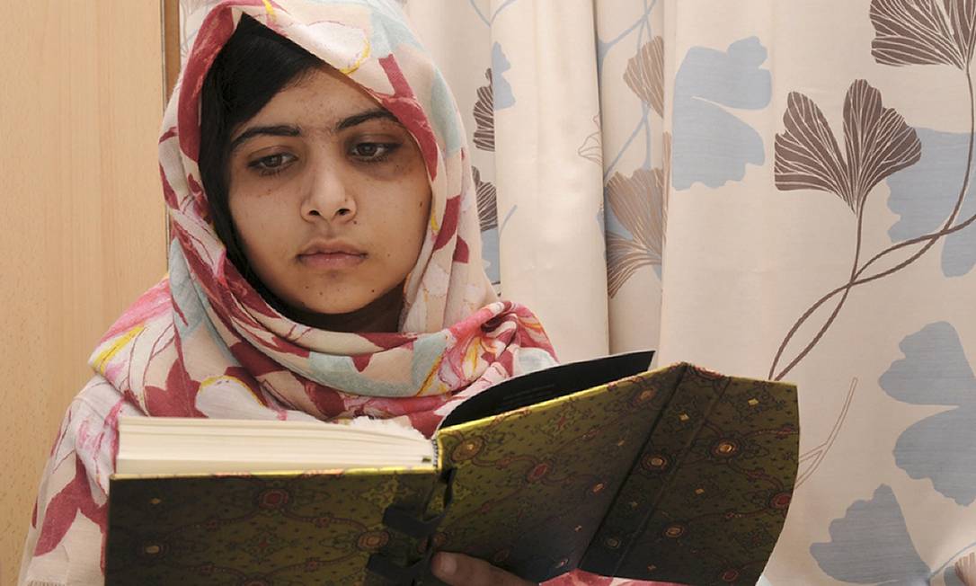 Malala deixa hospital após cirurgia para reconstrução de crânio ...