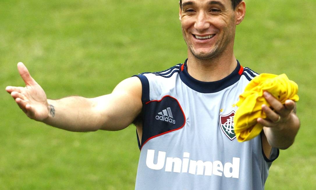 Thiago Neves é liberado para voltar a jogar pelo Fluminense - Jornal O ...