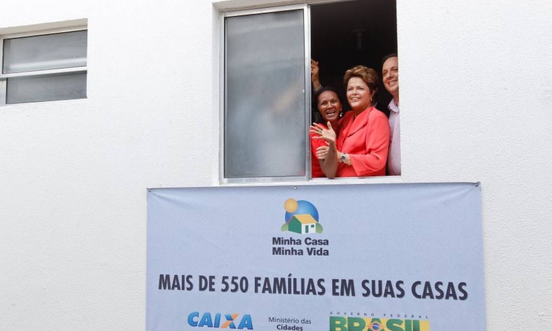Dilma diz que governo ‘não pode perseguir quem não é do mesmo partido ...