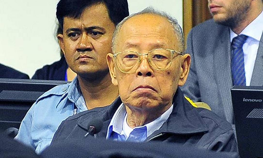 Morre, aos 87 anos, Ieng Sary, ex-chanceler do Khmer Vermelho no Camboja - Jornal O Globo
