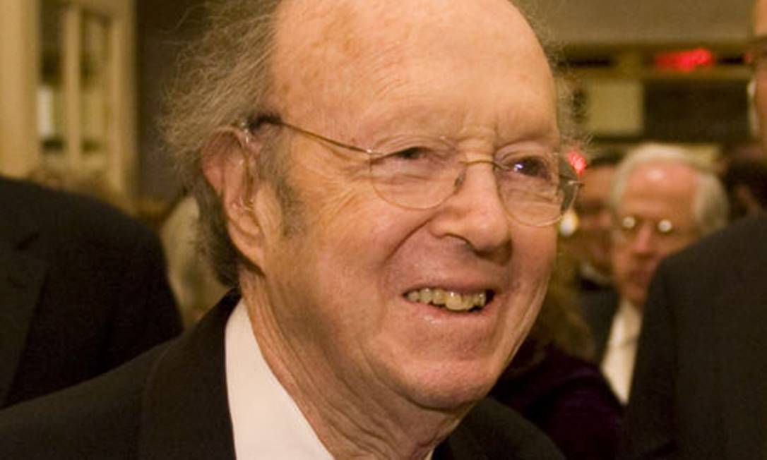 Colunista do New York Times Anthony Lewis morre aos 85 anos - Jornal O ...