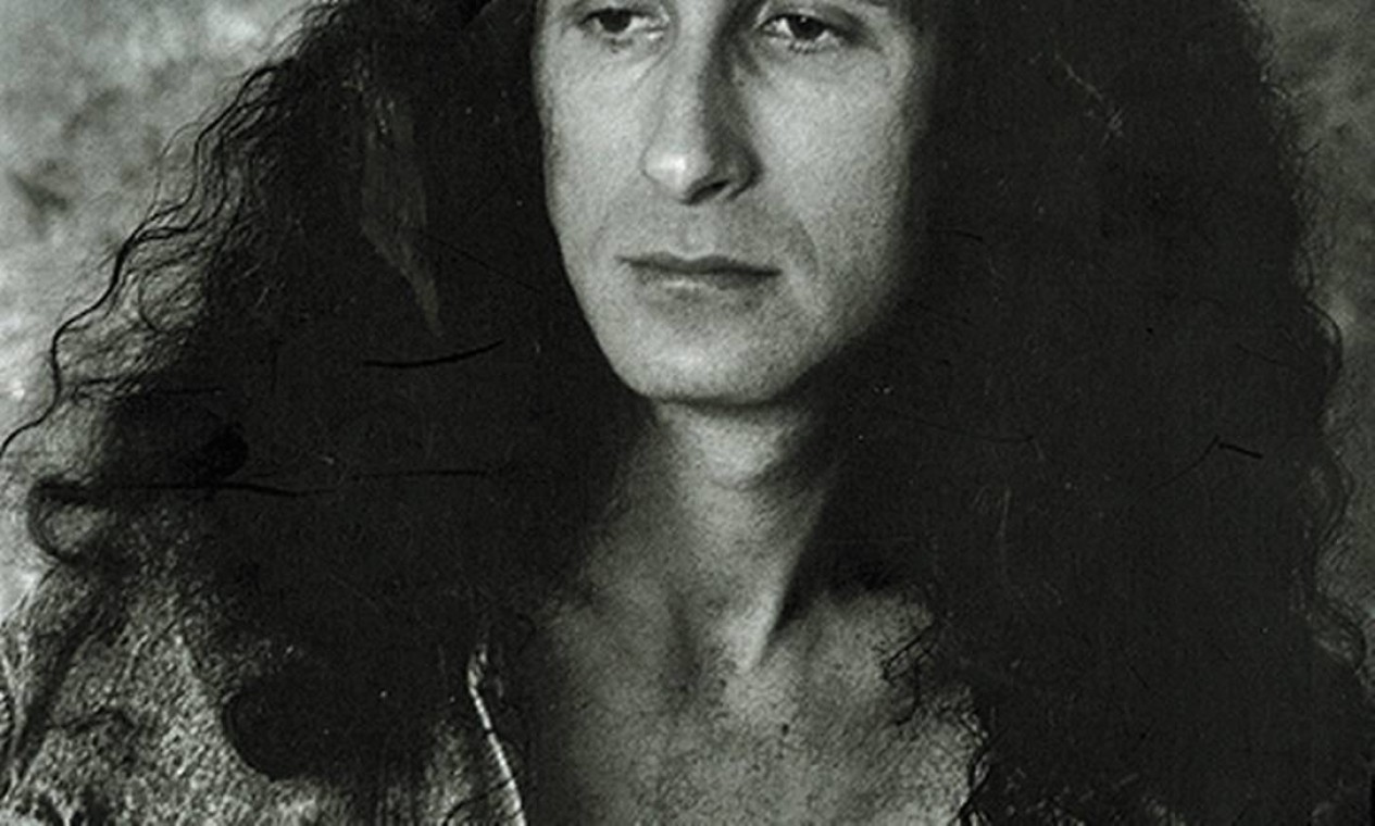 Suspenso lançamento de livro sobre Gerald Thomas em São Paulo - Jornal ...