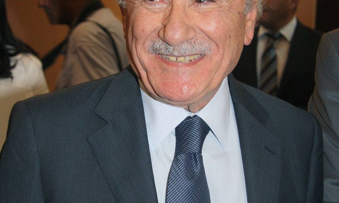 Caricaturista libanês Pierre Sadek morre aos 76 anos - Jornal O Globo