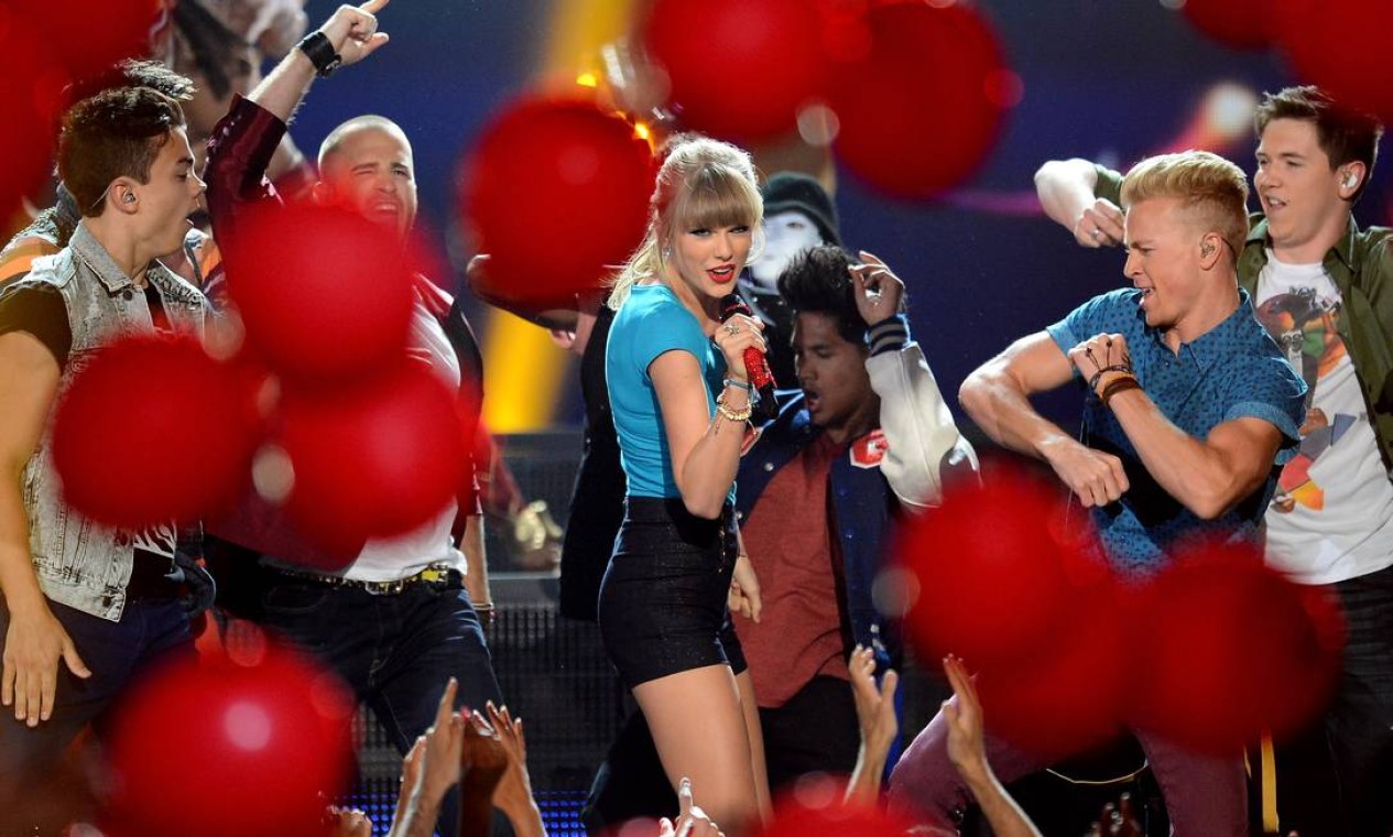 A cerimônia de premiação do Billboard Music Awards - Jornal O Globo