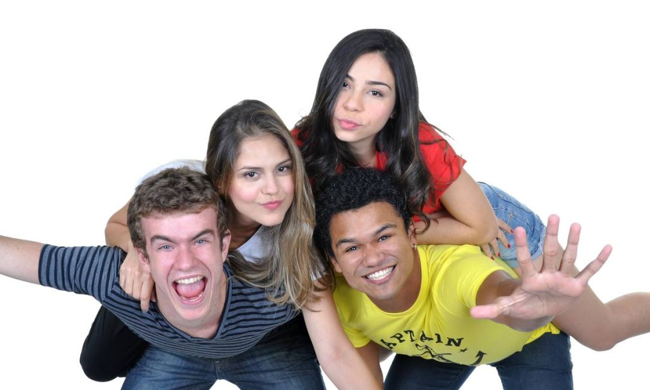 ‘Alice e Gabriel’ conta nuances de uma história de amor adolescente ...