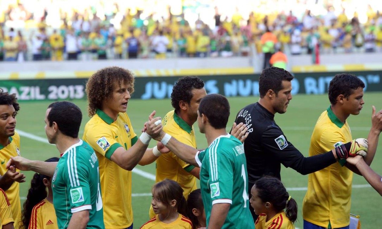 Os melhores momentos de Brasil 2 x 0 México - Jornal O Globo